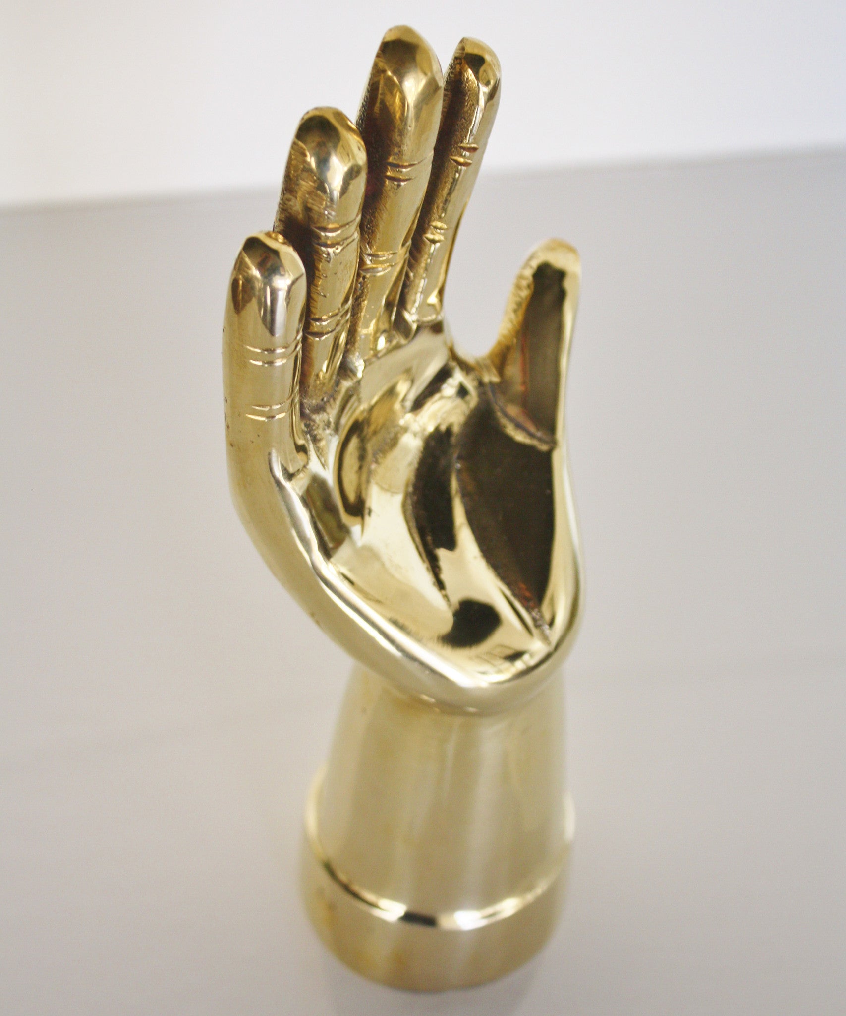 Modern Brass Hand – High Street Market